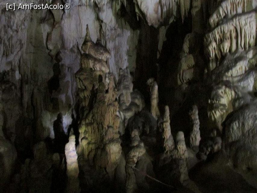 Peștera Ghețarul Vârtop și satul Cătunul de Piatră / impresii Pestera ...